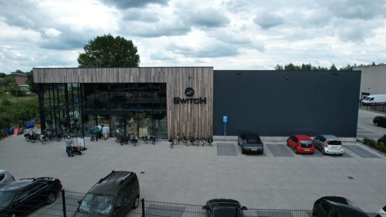 Leuk winkelen bij kringloopwinkel 2Switch Zutphen - Openingstijden